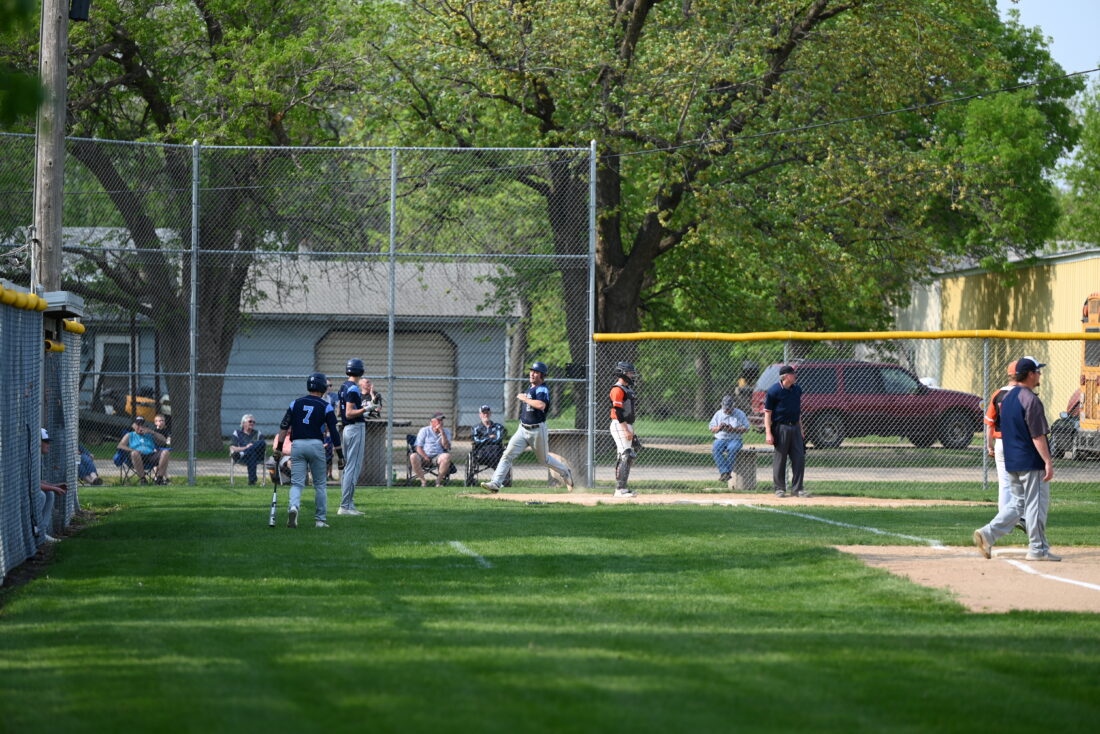 Kicking off the rust | News, Sports, Jobs - Marshall Independent